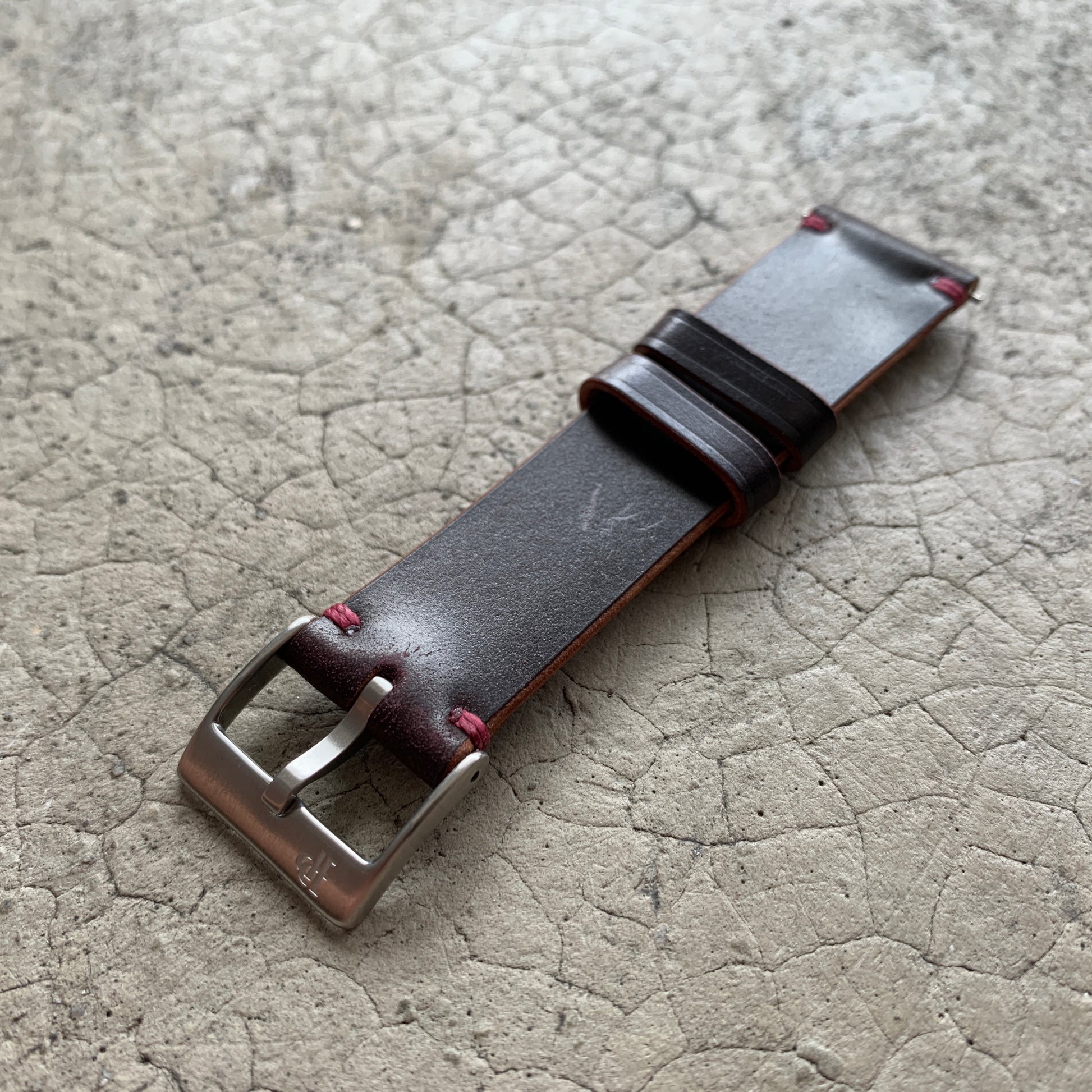 Horween Genuine Shell Cordovan® - Top Stitch Color 8 – PoshPallet